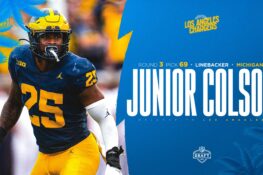 PHILANTHROPY - Lott IMPACT® Trophy